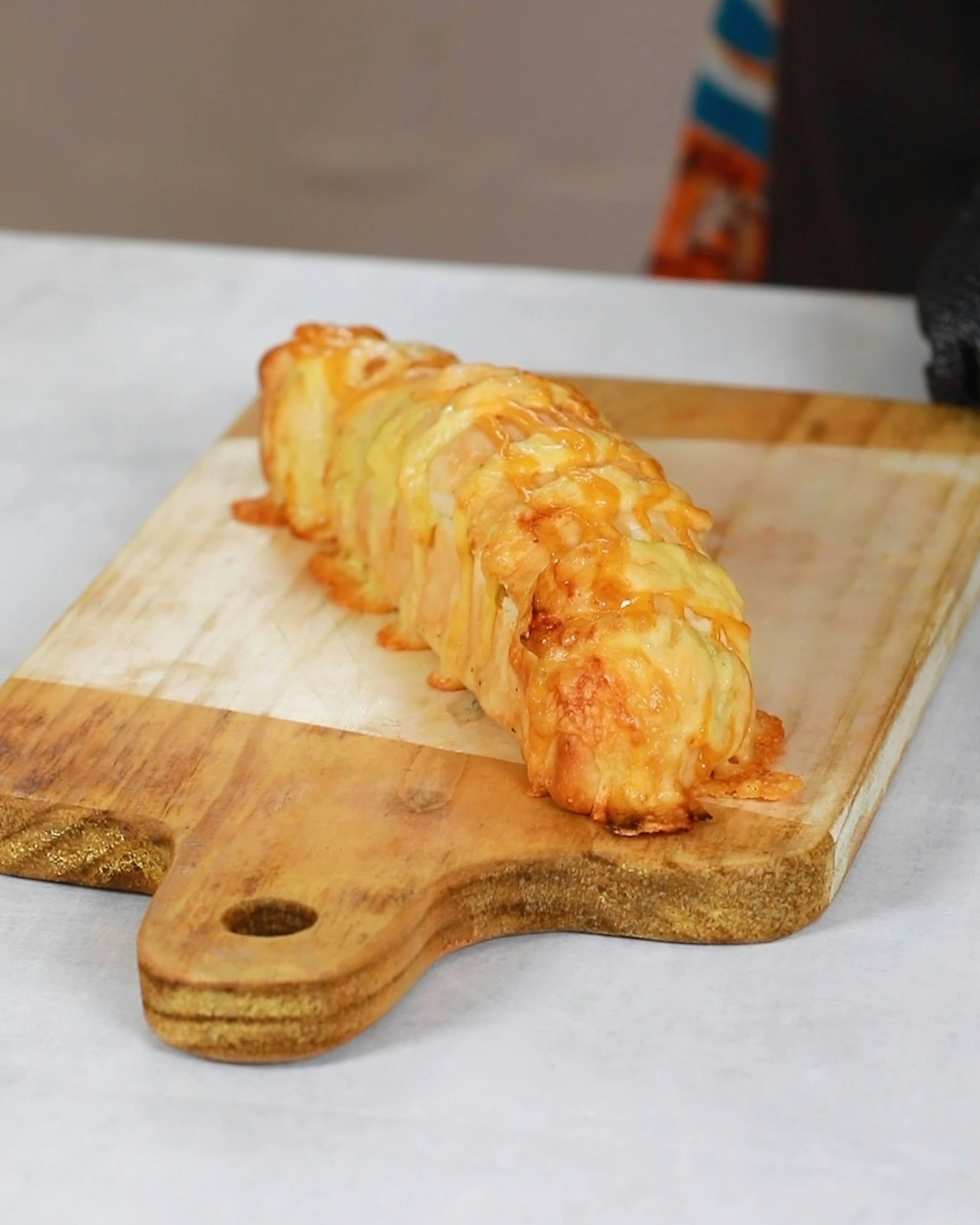 Cheesy PERinaise PERi-PERI Mayo Garlic Bread Recipe | Nando's New…